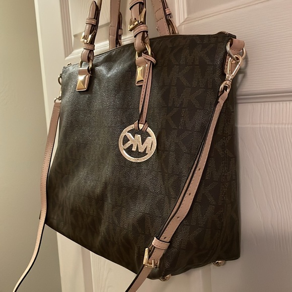 Michael Kors | Bags | Authentic Michael Kors Purse | Poshmark